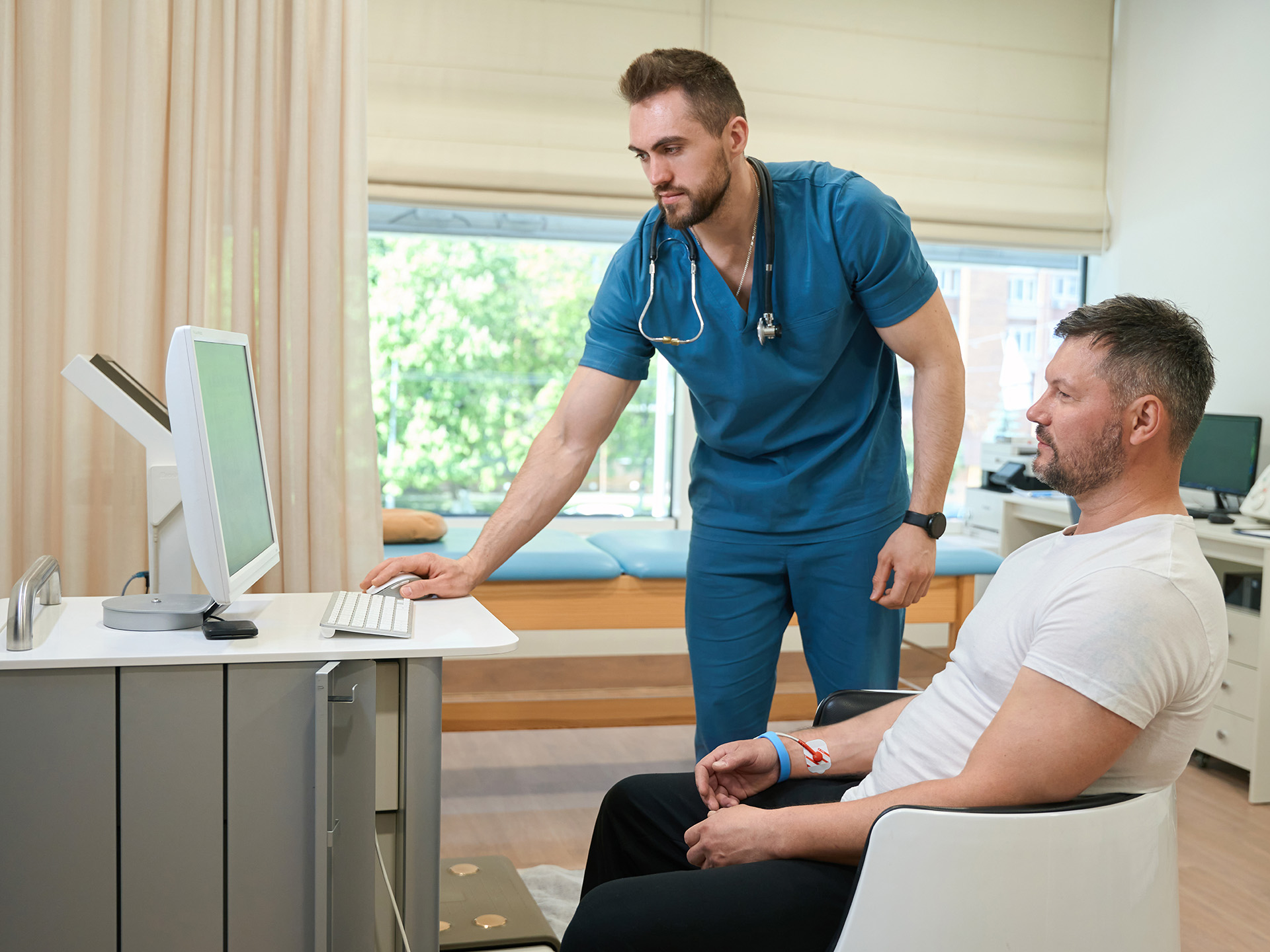 5 Ways AI-Enabled PCs Enhance Decision Making | MCPC